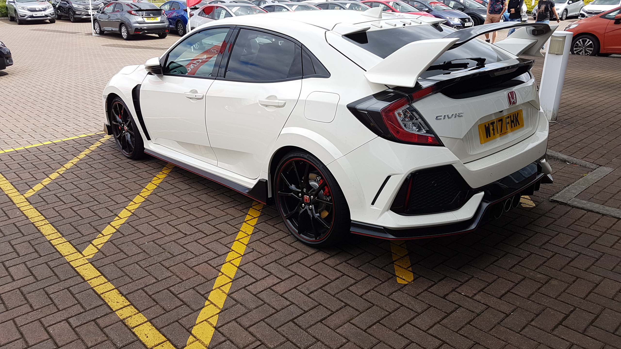 Chris Harris Drives 2017 Honda Type R Vid. Better than Golf R? - Other ...