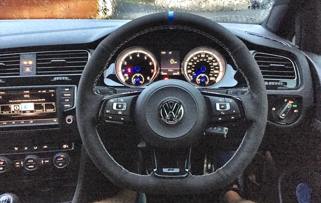 Steering wheel alcantara retrim - Modifying your Golf R MK7 - VWROC ...