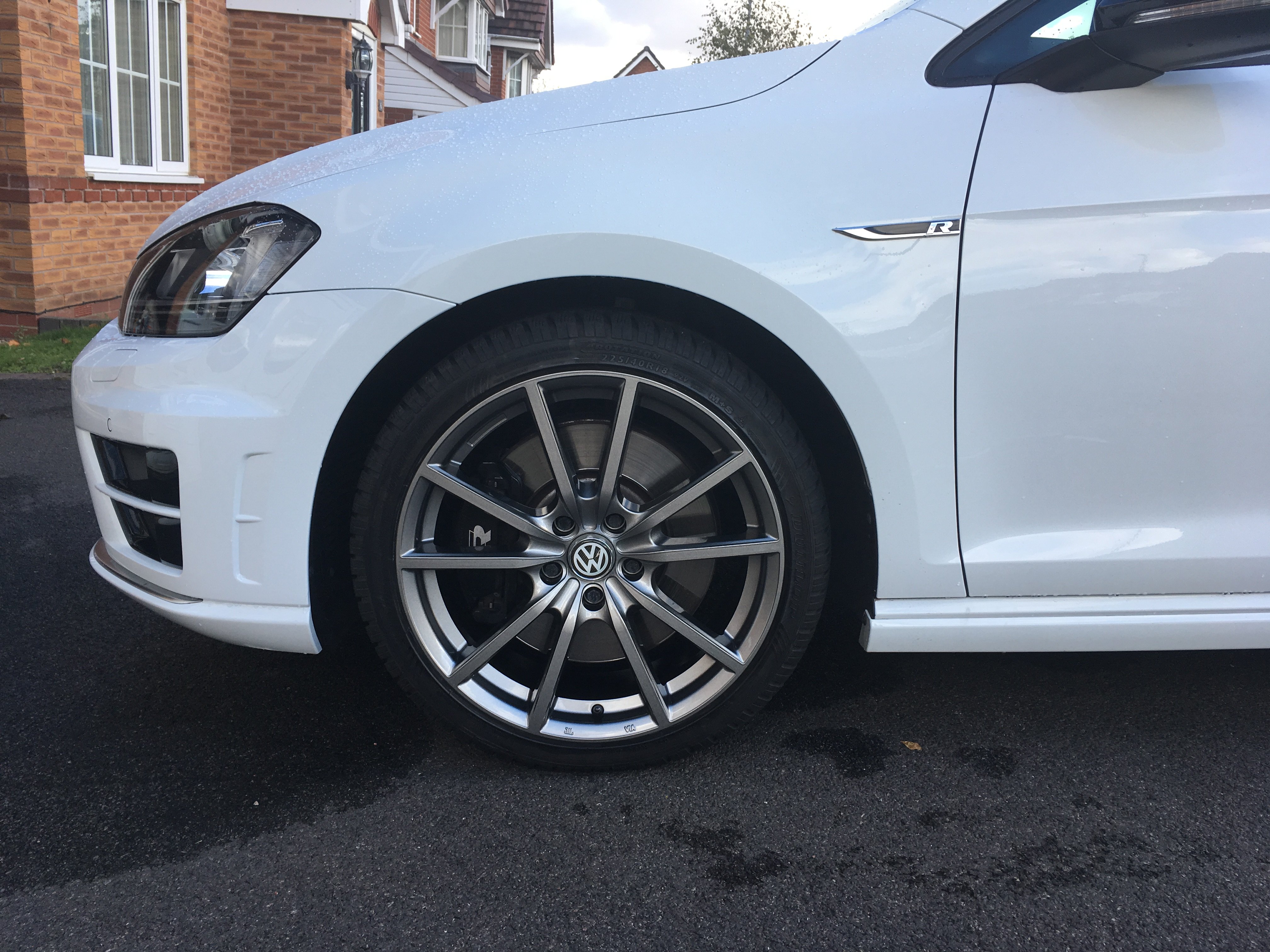 18" wheel pic request - Modifying your Golf R MK7 - VWROC - VW R Owners ...