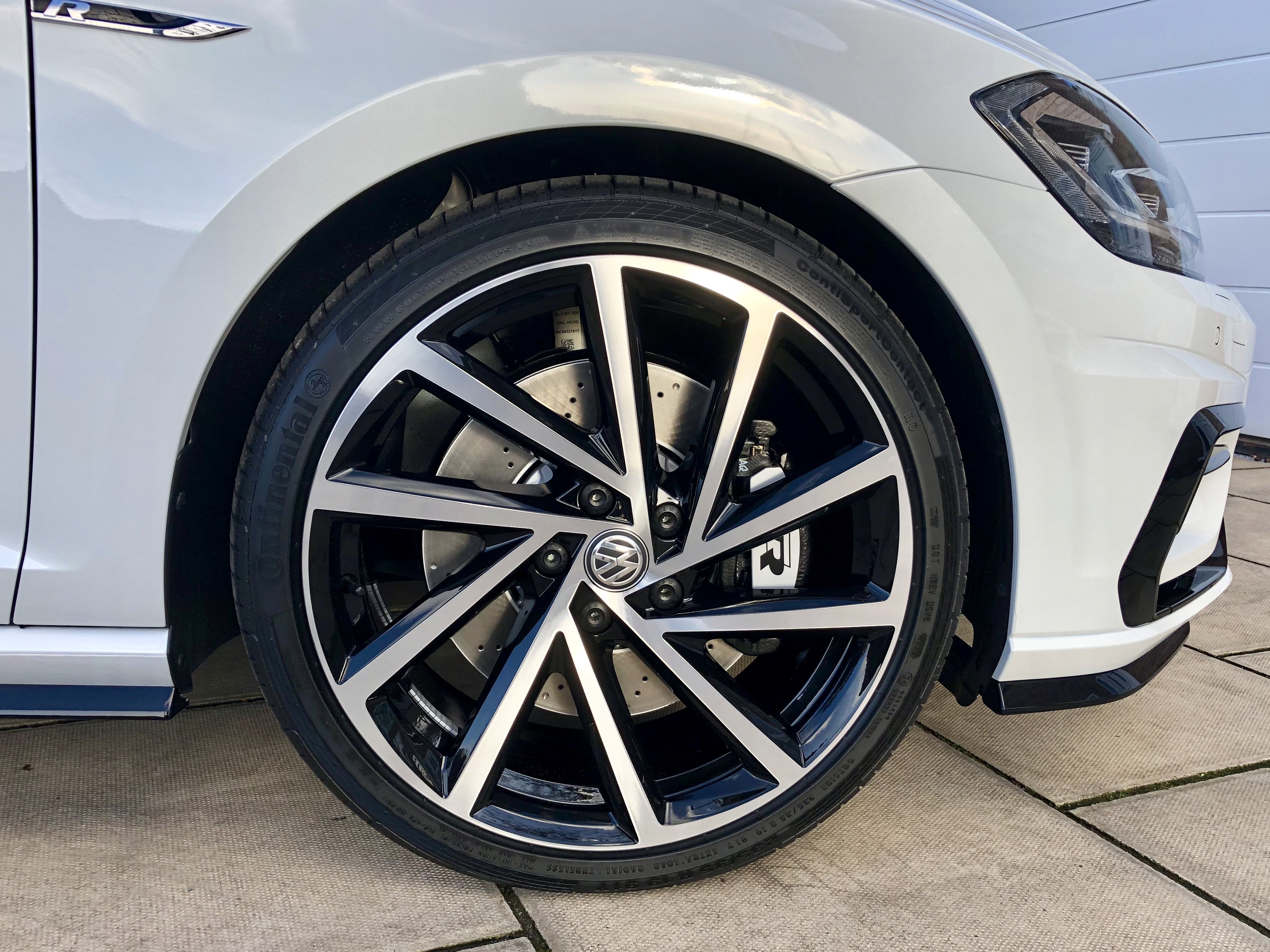 Caliper inserts - Modifying your Golf R MK7 - VWROC - VW R Owners Club