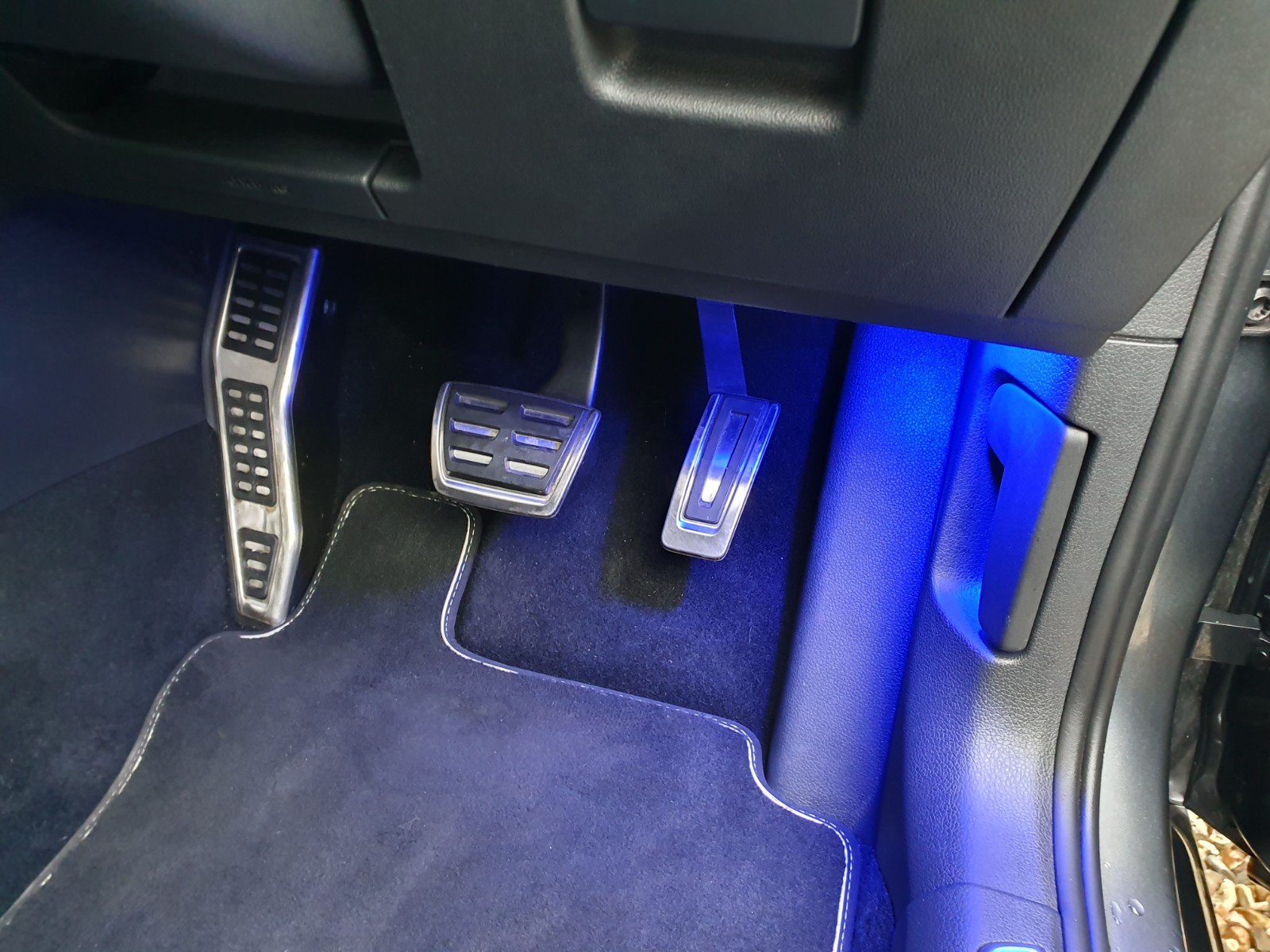 OEM Footwell Lights - Modifying your Golf R MK7 - VWROC - VW R Owners Club