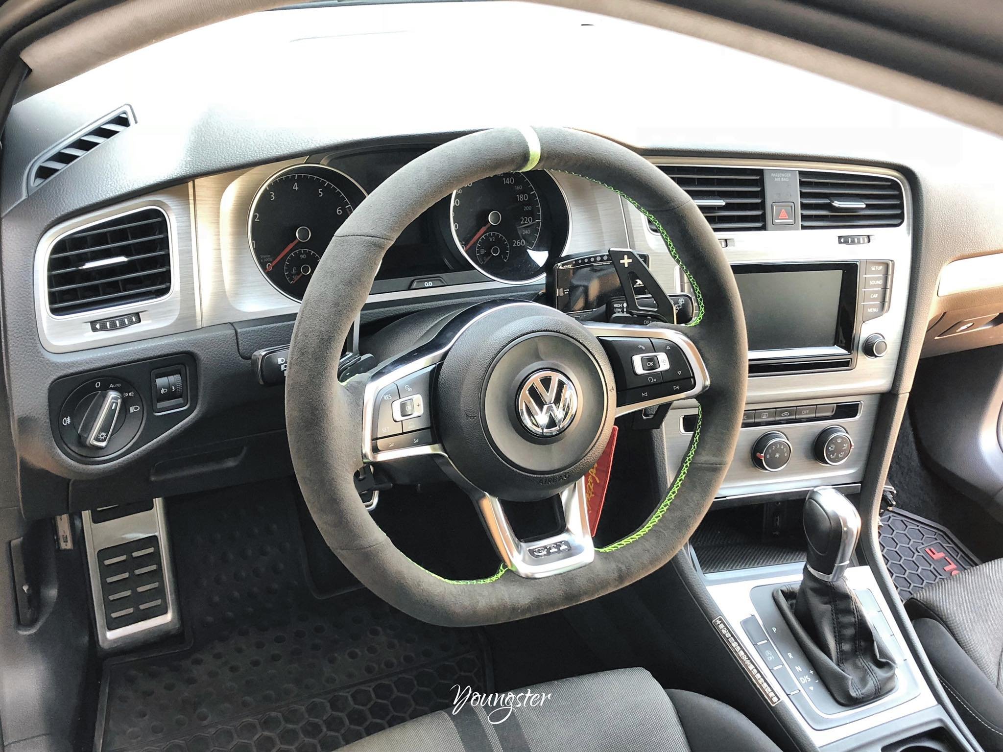 Steering wheel re-wrap - Modifying your Golf R MK7 - VWROC - VW R ...