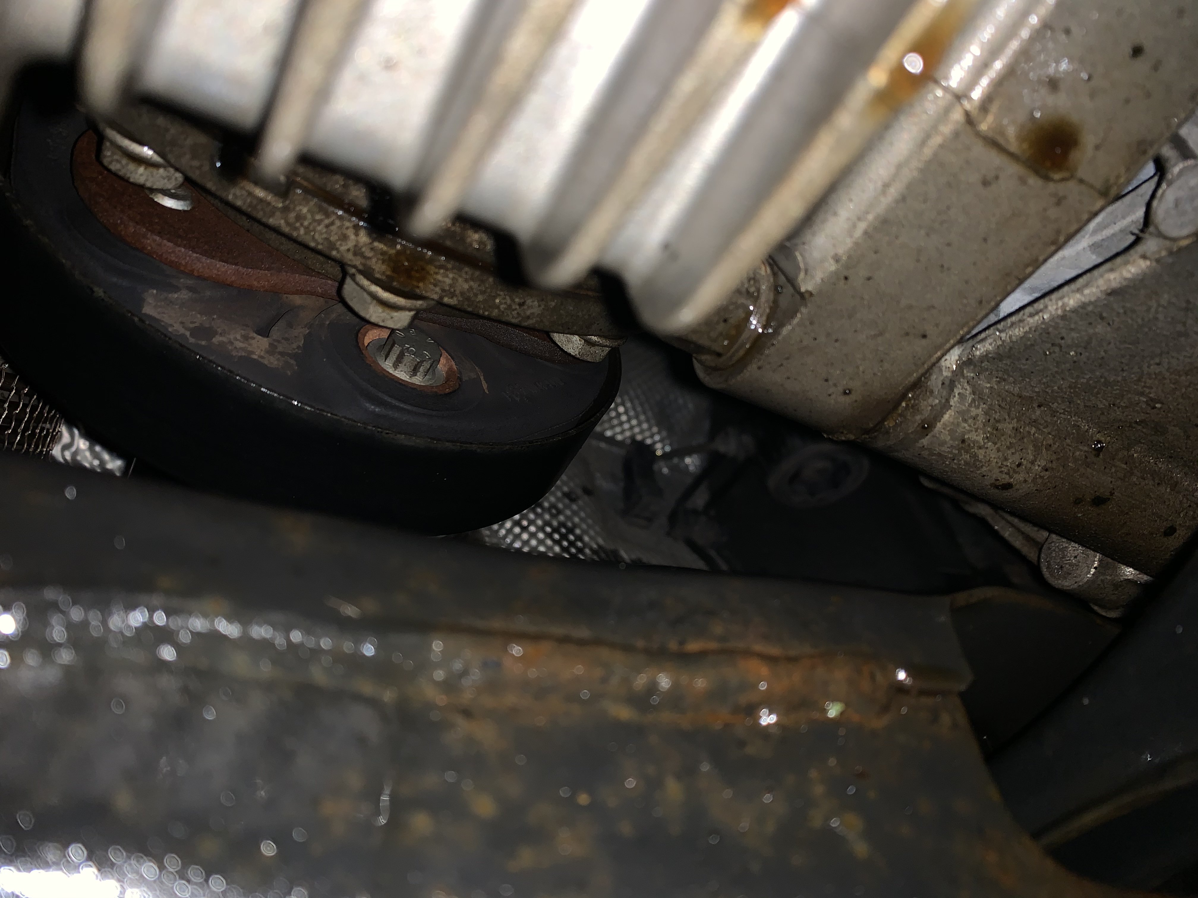 MK7 Golf R Major Oil leak, all down the undercarriage. - VW Golf R MK7 ...