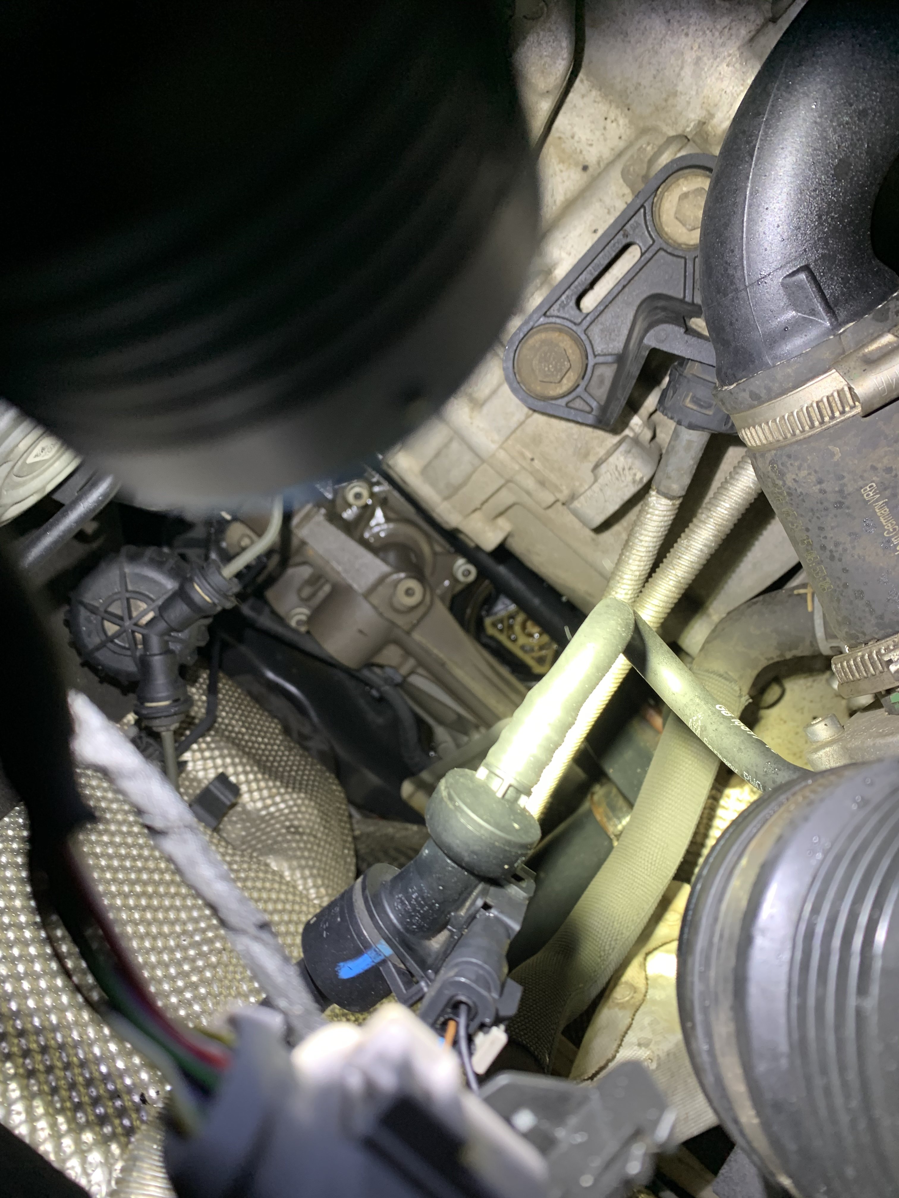MK7 Golf R Major Oil leak, all down the undercarriage. - VW Golf R MK7 ...