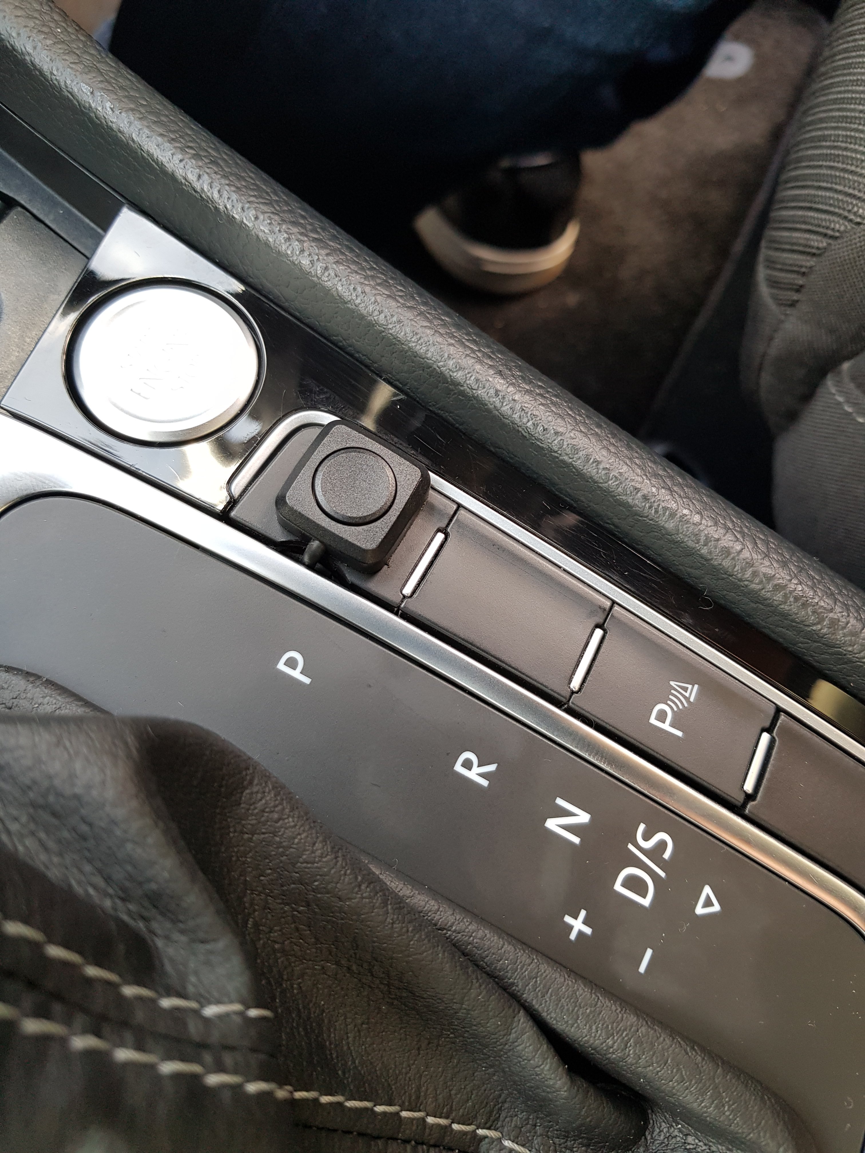 Front parking camera - Modifying your Golf R MK7 - VWROC - VW R Owners Club