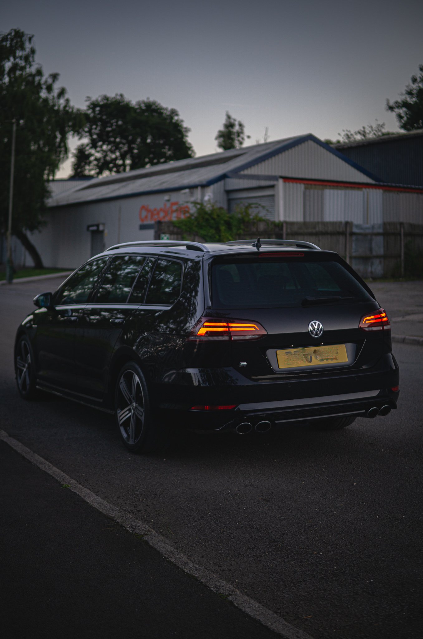 Black 7.5 R Estate - 7R Members Rides - VWROC - VW R Owners Club