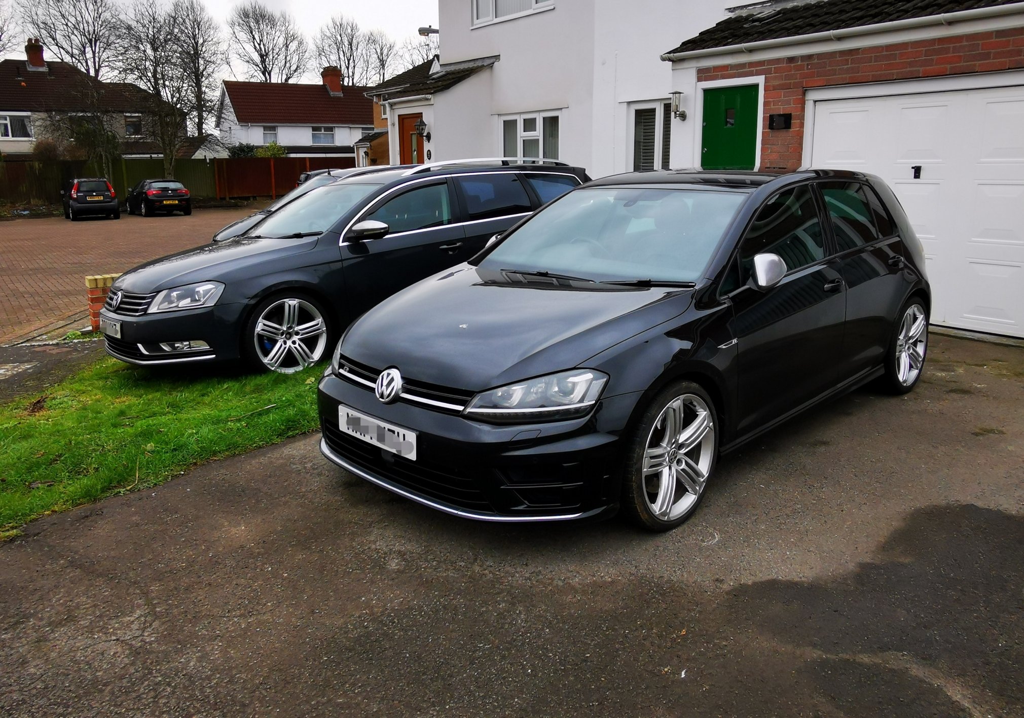 hello all, previous Passat B7 estate owner, now 5 door hatchback R ...