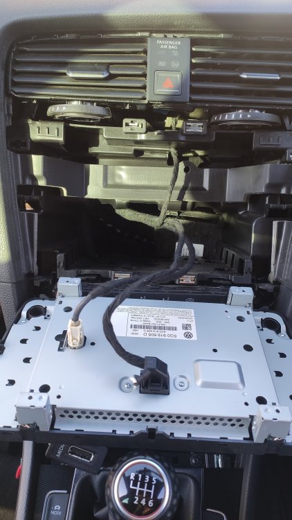 5.8" Screen MIB1 to 8" Screen MIB2 Retrofit. - Guides and How To's ...