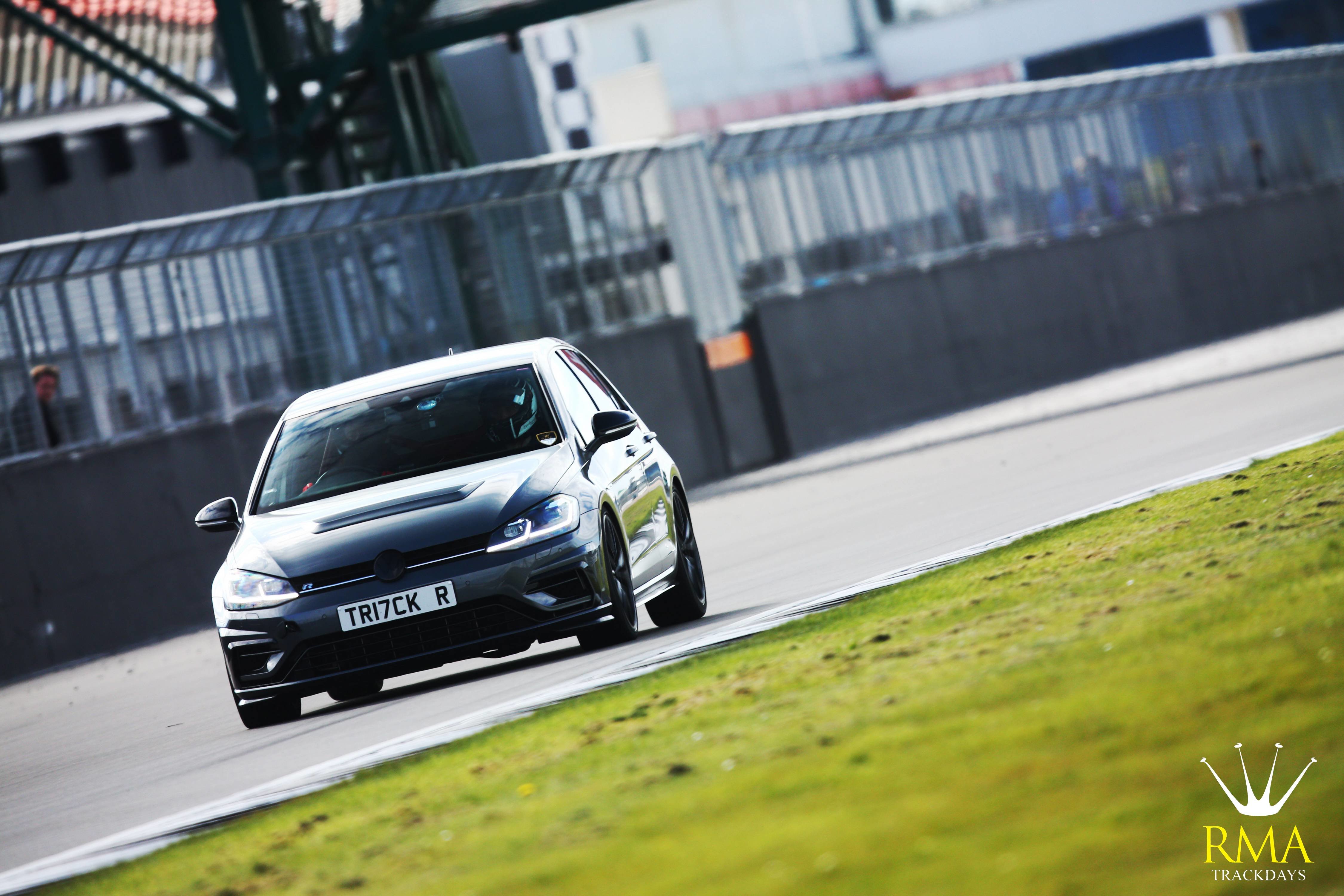 Silverstone Track Day - 7R Members Rides - VWROC - VW R Owners Club