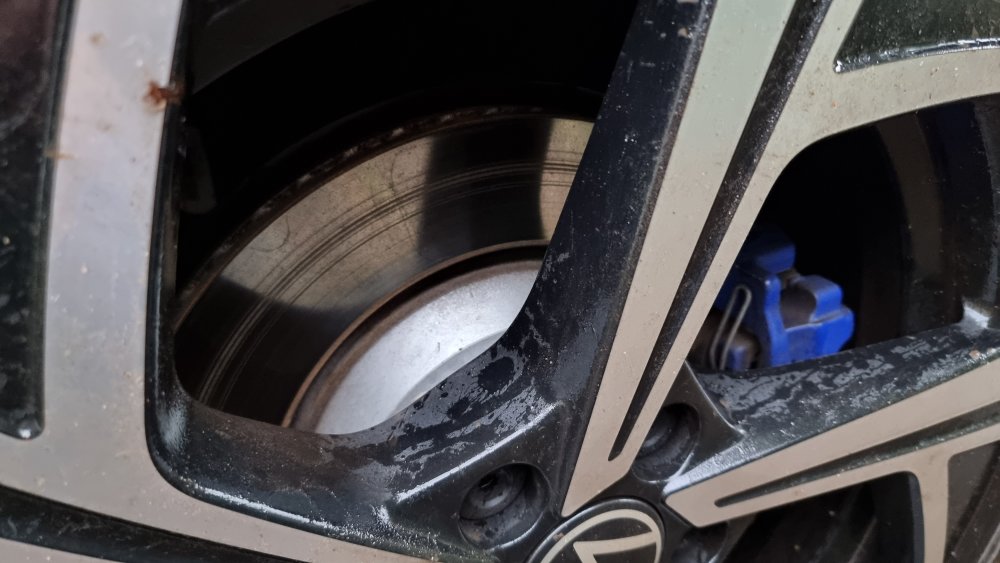 Scored brake discs at 4000 miles? - VW Golf R MK8 Chat - VWROC - VW R ...
