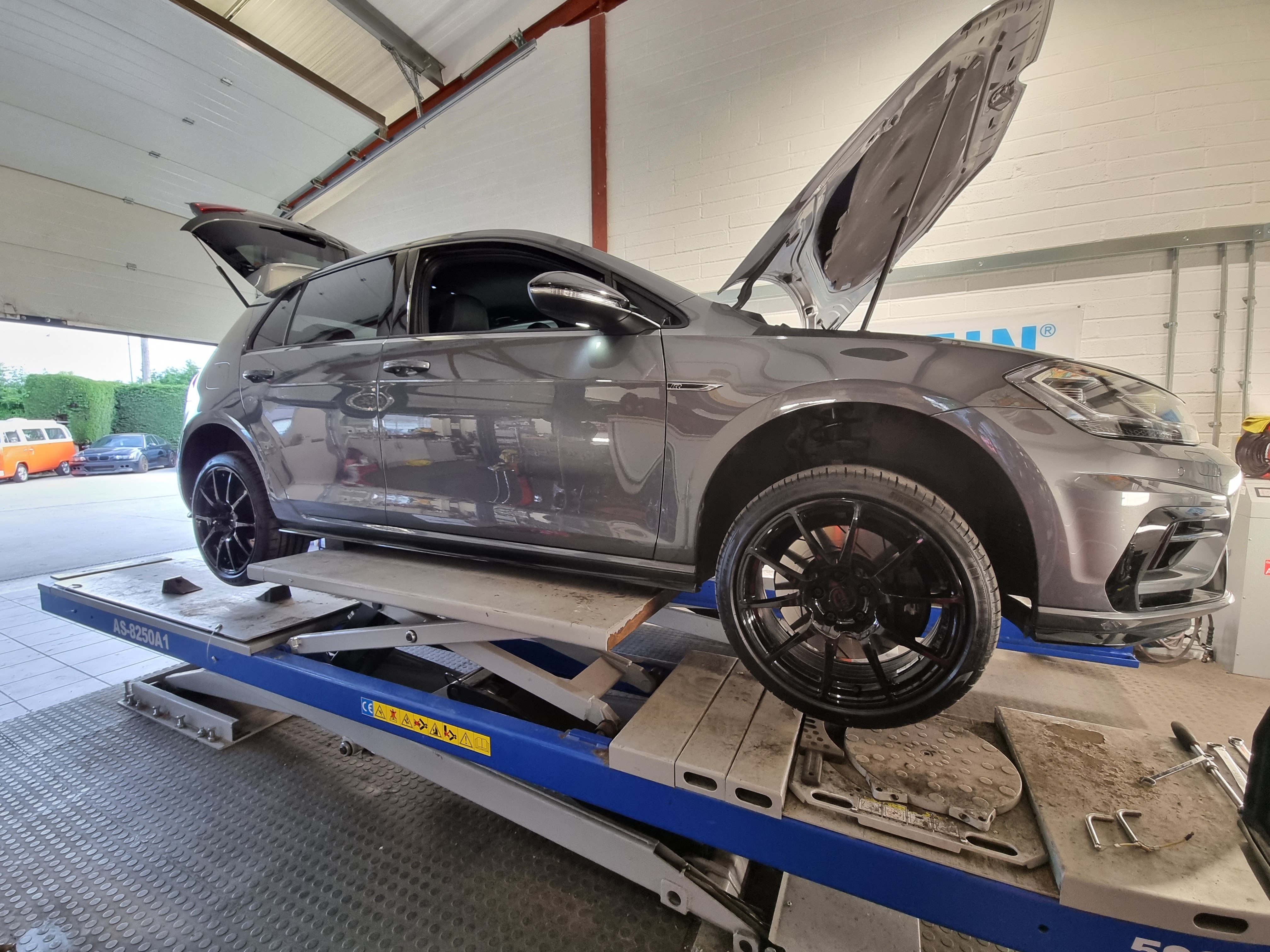 Lowered & Creaky: The Sequel - Modifying your Golf R MK7 - VWROC - VW R ...