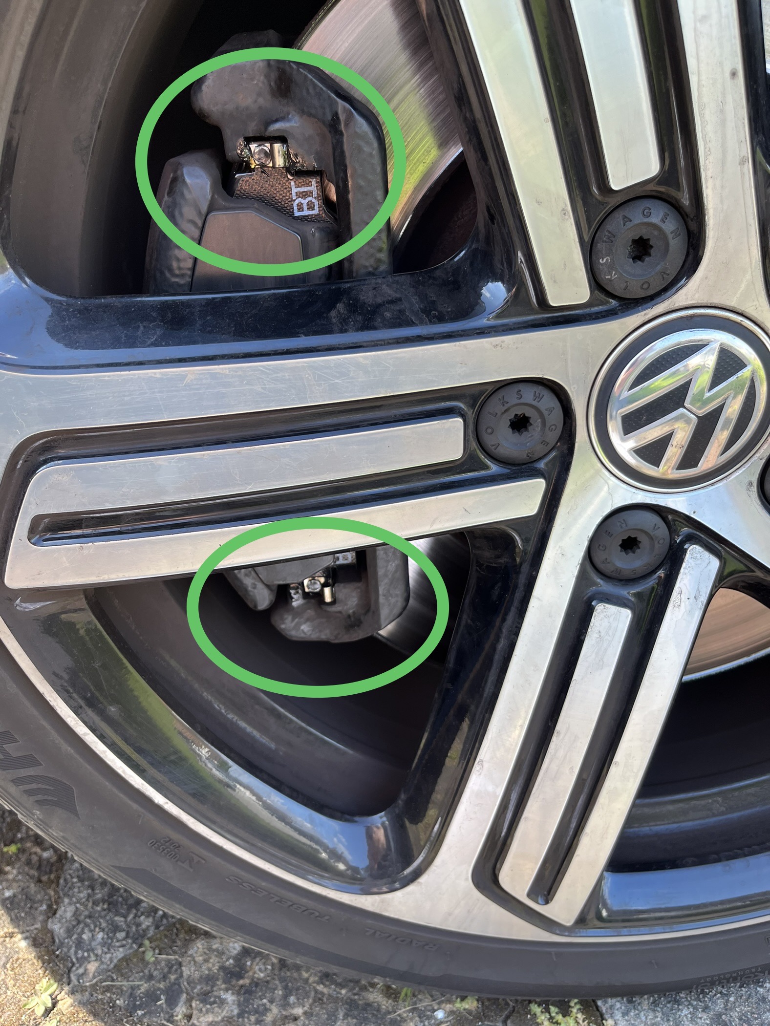 Do my brakes look like yours? - VW Golf R MK7 Chat - VWROC - VW R ...