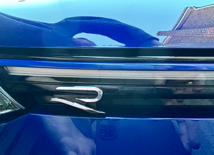 Replacing the R emblem on my front grille - VW Golf R MK8 Chat - VWROC ...