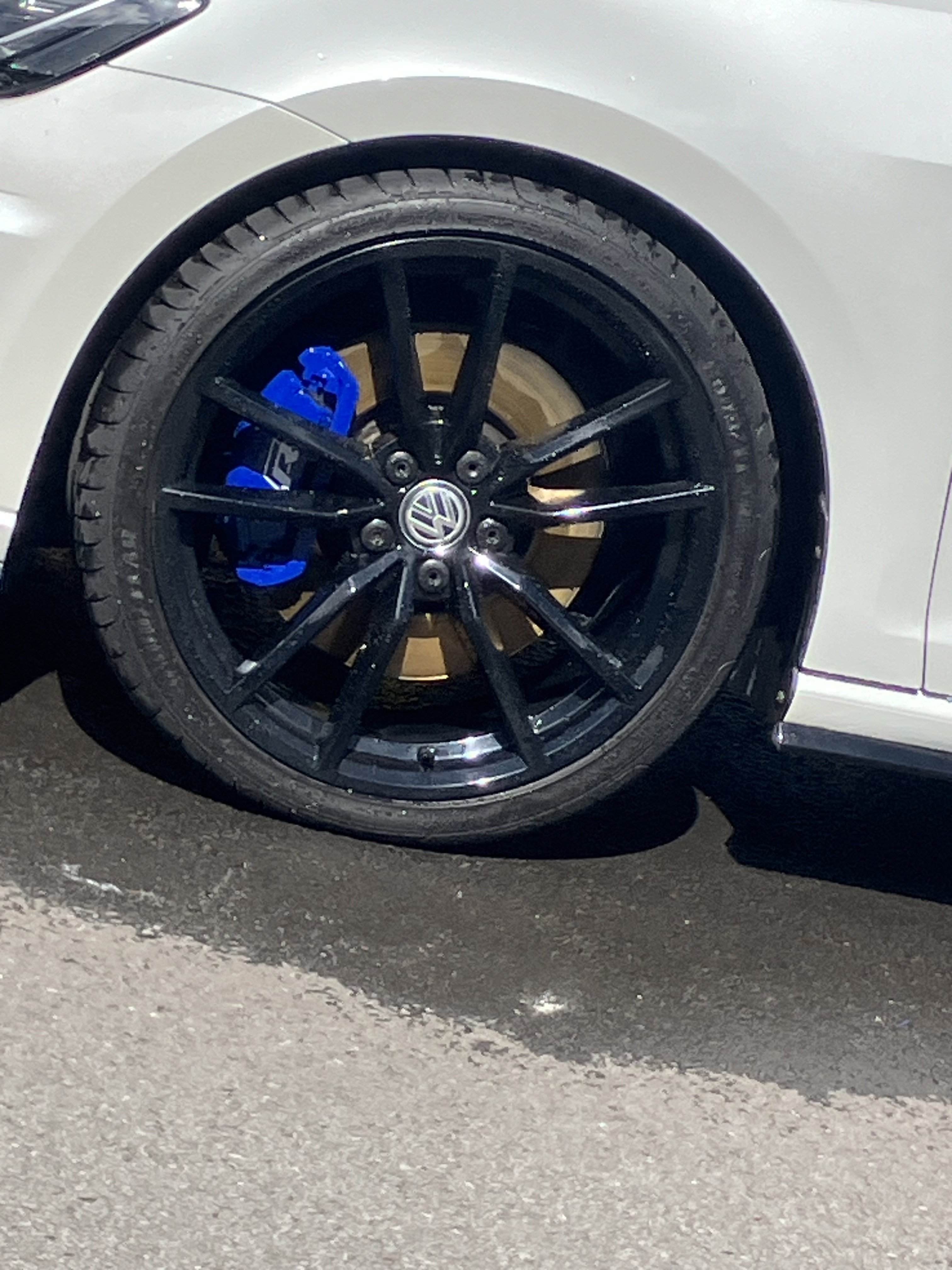 Calliper Refresh - Modifying your Golf R MK7 - VWROC - VW R Owners Club