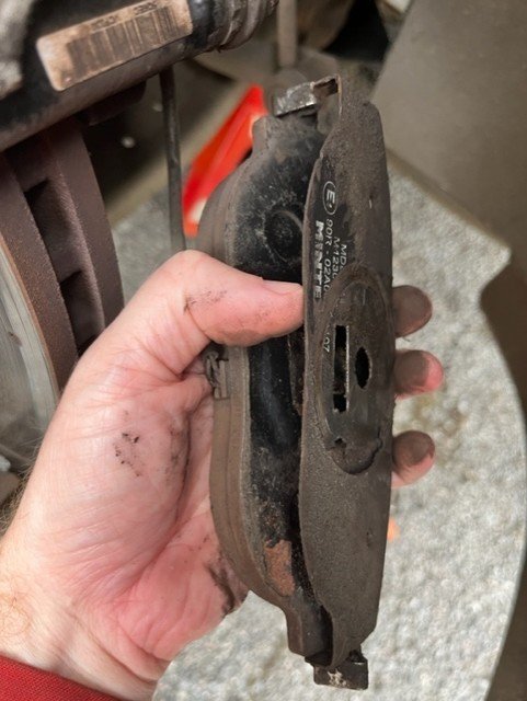 Upgrading front brakes - Modifying your Golf R MK7 - VWROC - VW R ...